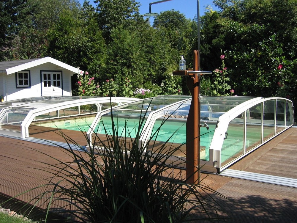 Pool enclosure Oceanic Low - retractable pool cover | SPA International ...