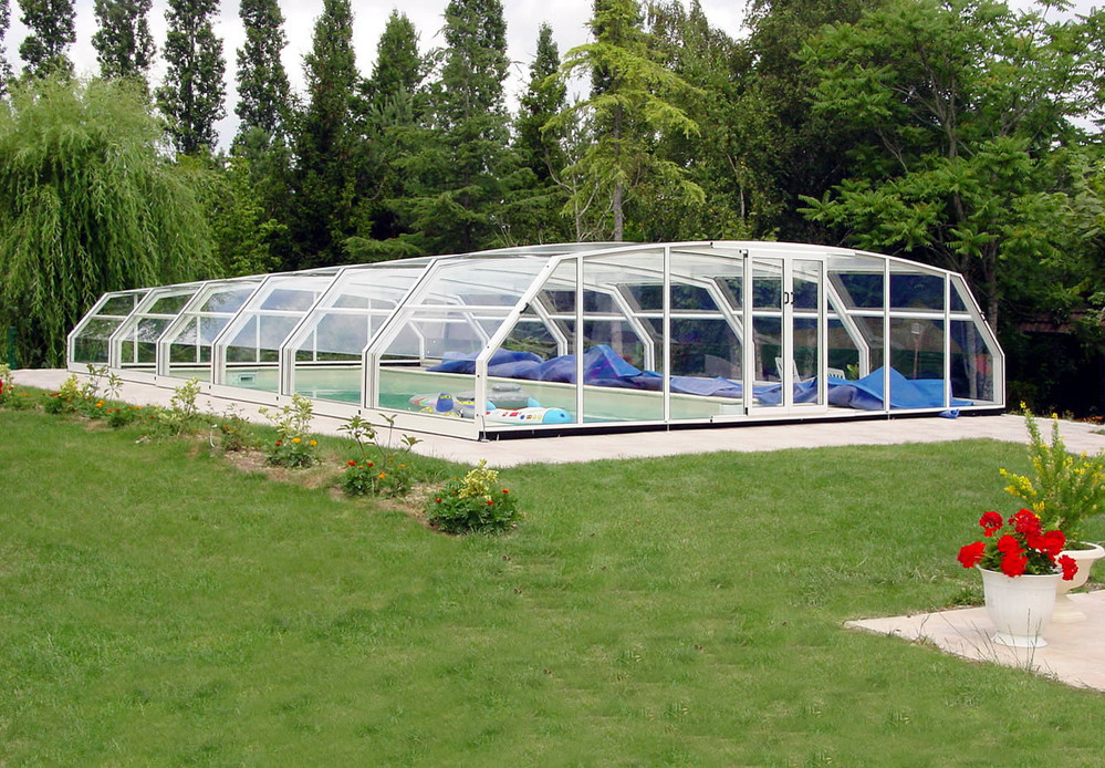 Pool enclosure Riviera - retractable pool cover | SPA International Korea
