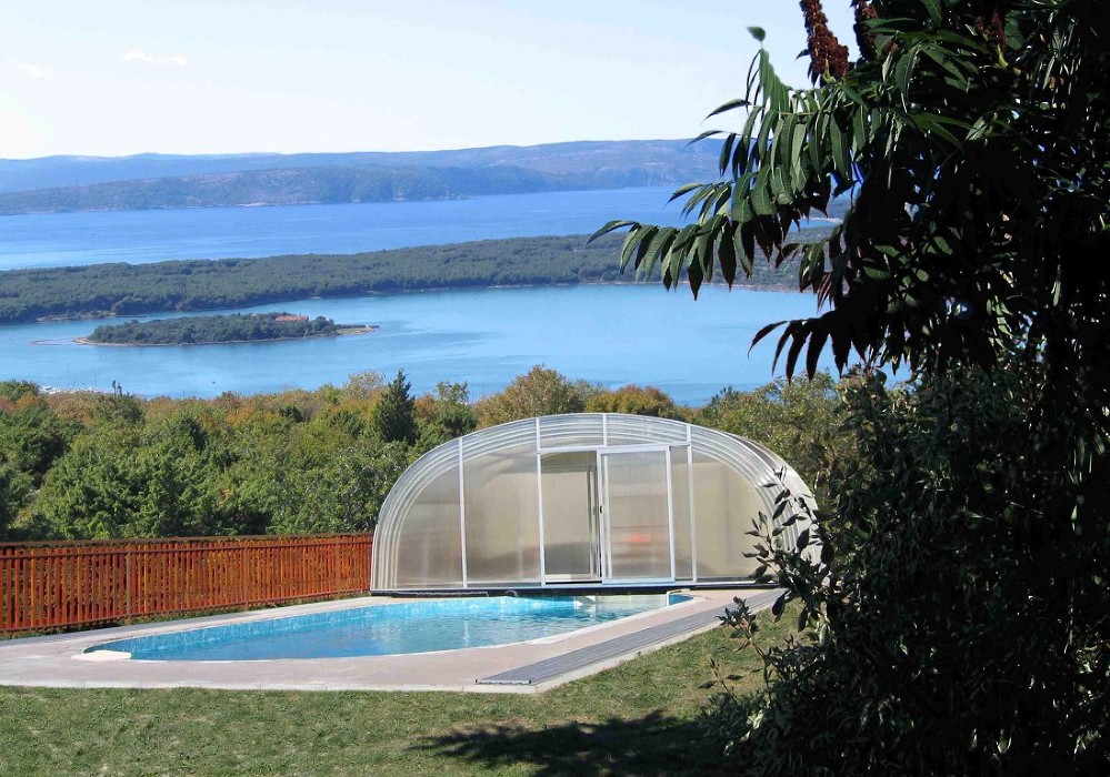 Pool enclosure Laguna NEO - retractable pool cover | Poolenclosures.co.nz