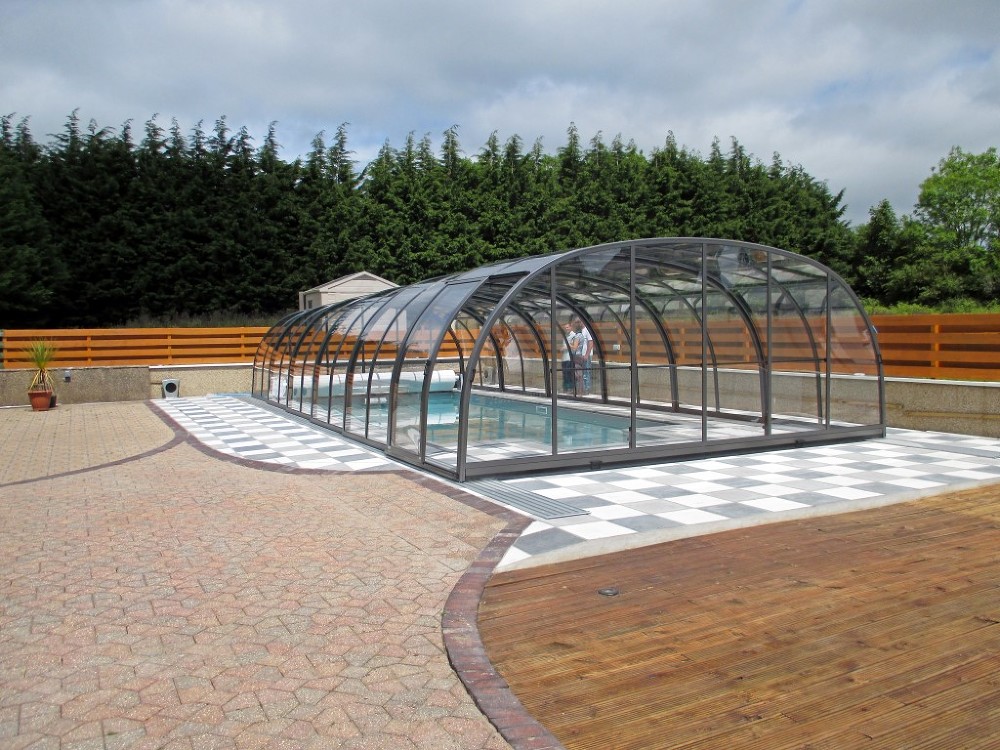 Pool enclosure Laguna NEO - retractable pool cover | Poolenclosures.co.nz