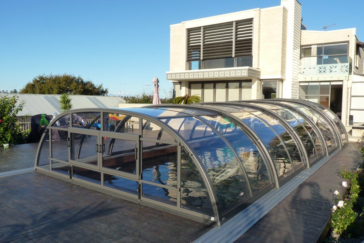 Pool enclosures list - retractable low, middle, high enclosures ...