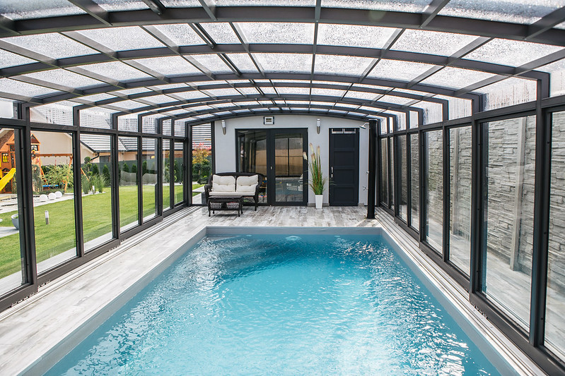 Acoperire piscina Vision – acoperire retractabila pentru piscine ...