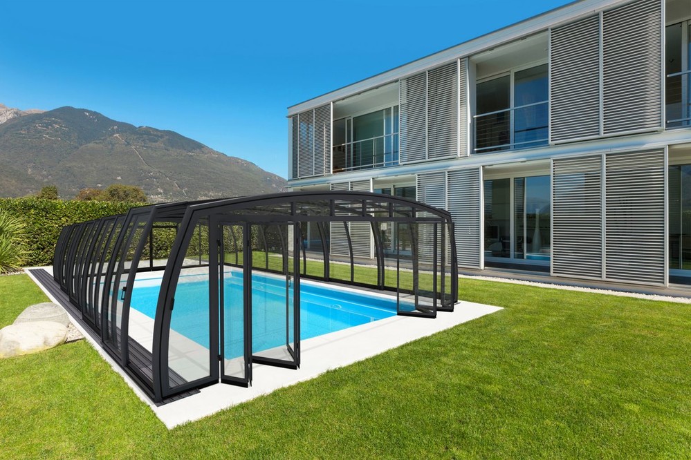 Acoperire piscina Omega – acoperire retractabila pentru piscine | Alukov.ro