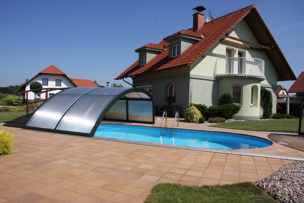 Acoperire piscina Ravena – acoperire retractabila pentru piscine ...