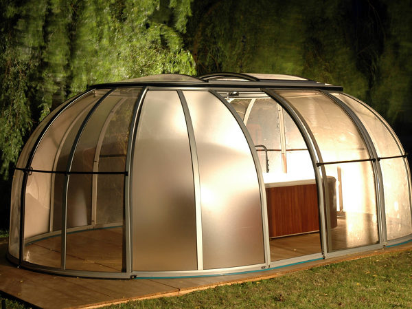 Retractable hot tub enclosure Spa Suhnouse | sunrooms-enclosures.com